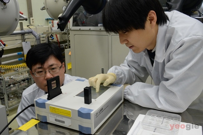 ETRI, OLED에 그래핀 붙여 투명도·화질개선 :: Today - 여기에뉴스